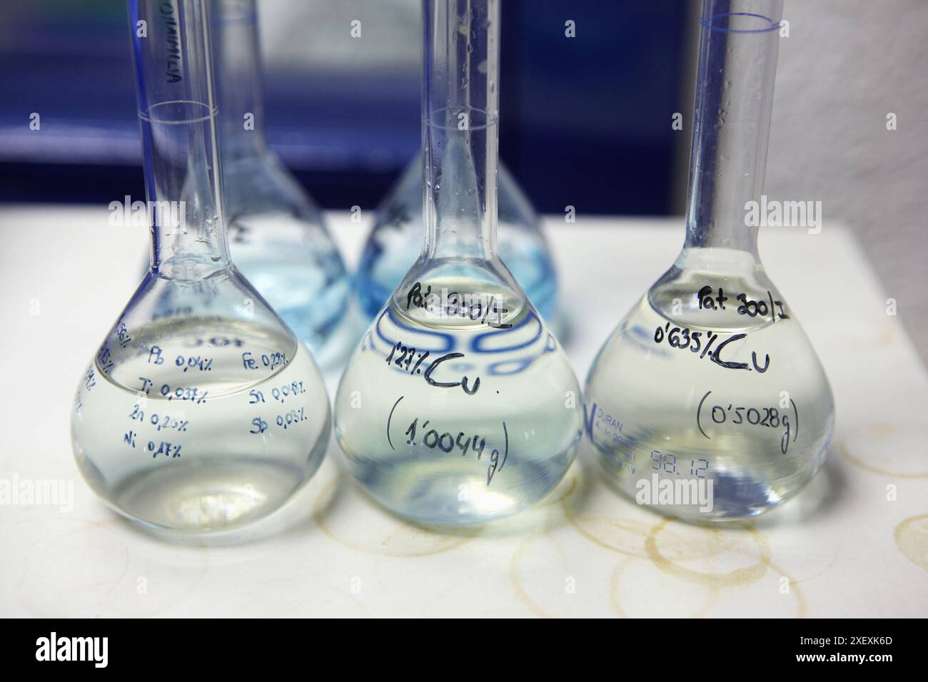 Chemical laboratory, materials research Stock Photo - Alamy