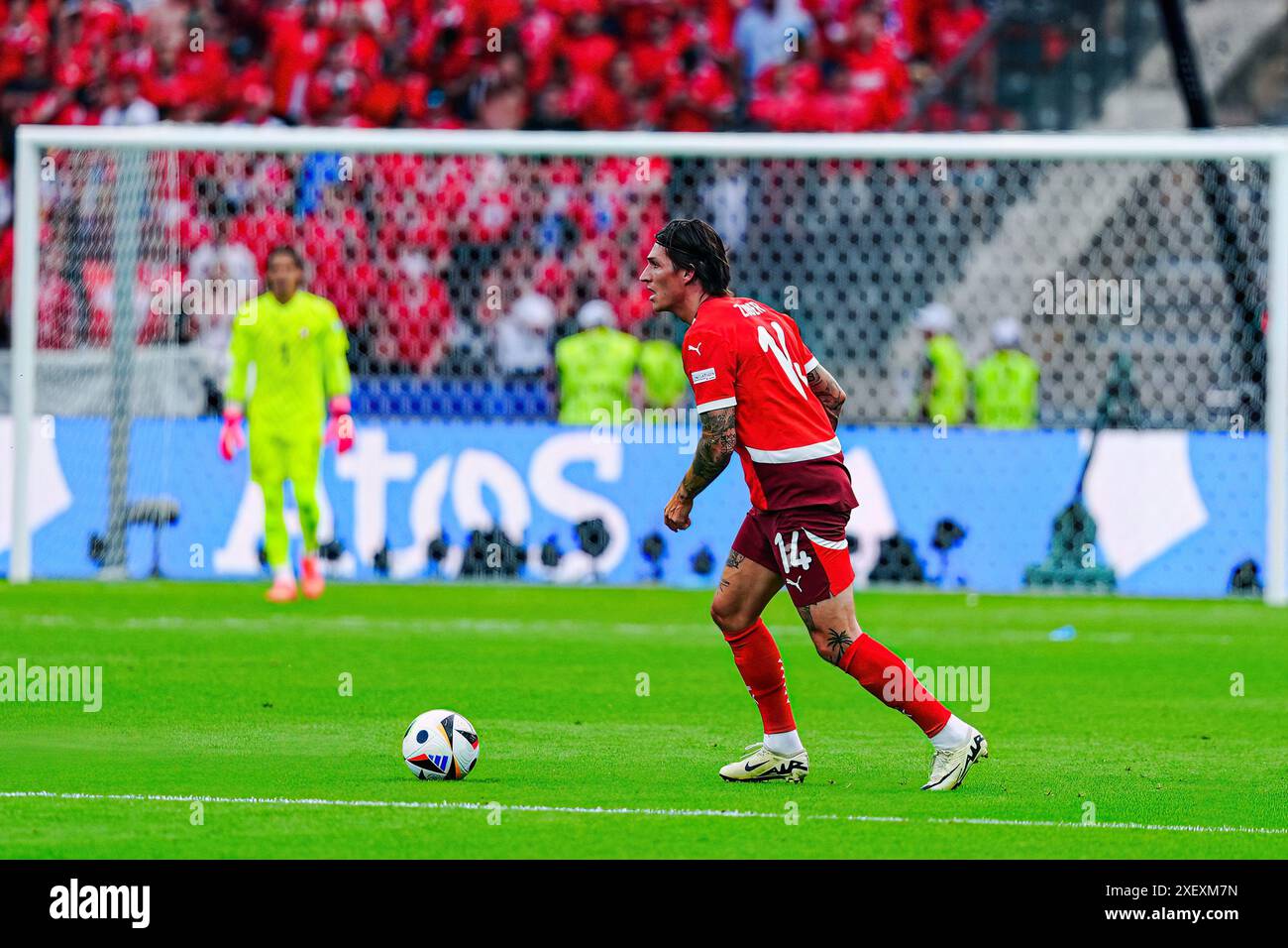 Steven Zuber (Schweiz, #14) GER, Schweiz vs. Italien, Fussball ...