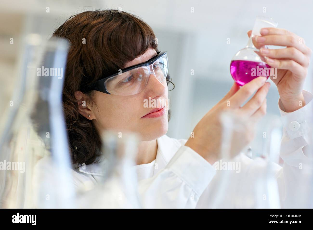 Synthesized product, synthesis lab, IkerChem research lab, design and ...