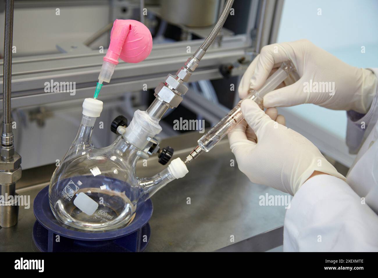 Dry distillation to produce dry solvents, synthesis lab, IkerChem ...