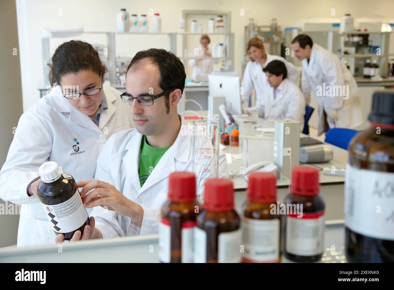 Preparing solution samples for column chromatography, synthesis lab ...