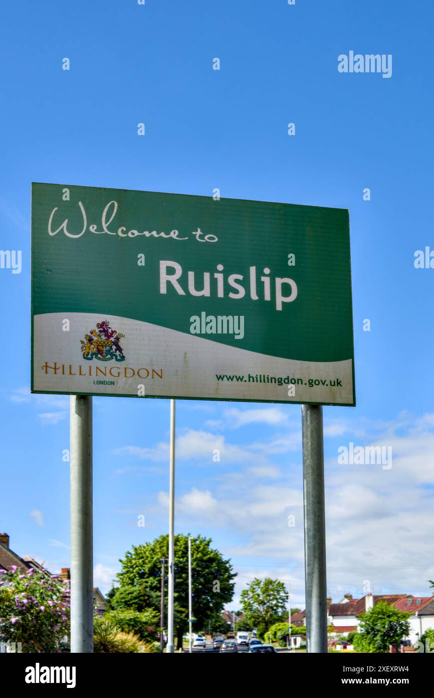 Welcome to Ruislip sign, Ruislip, Borough of Hillingdon, London ...