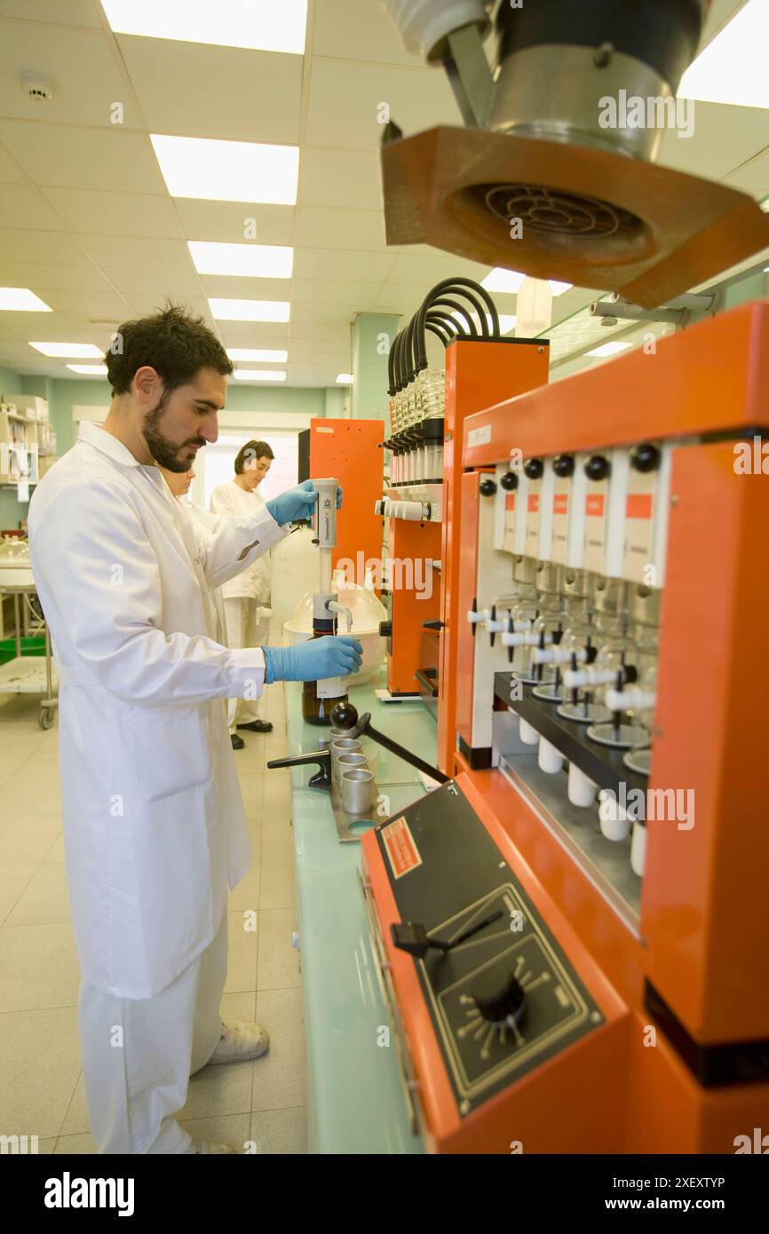 Fat extraction hi-res stock photography and images - Alamy