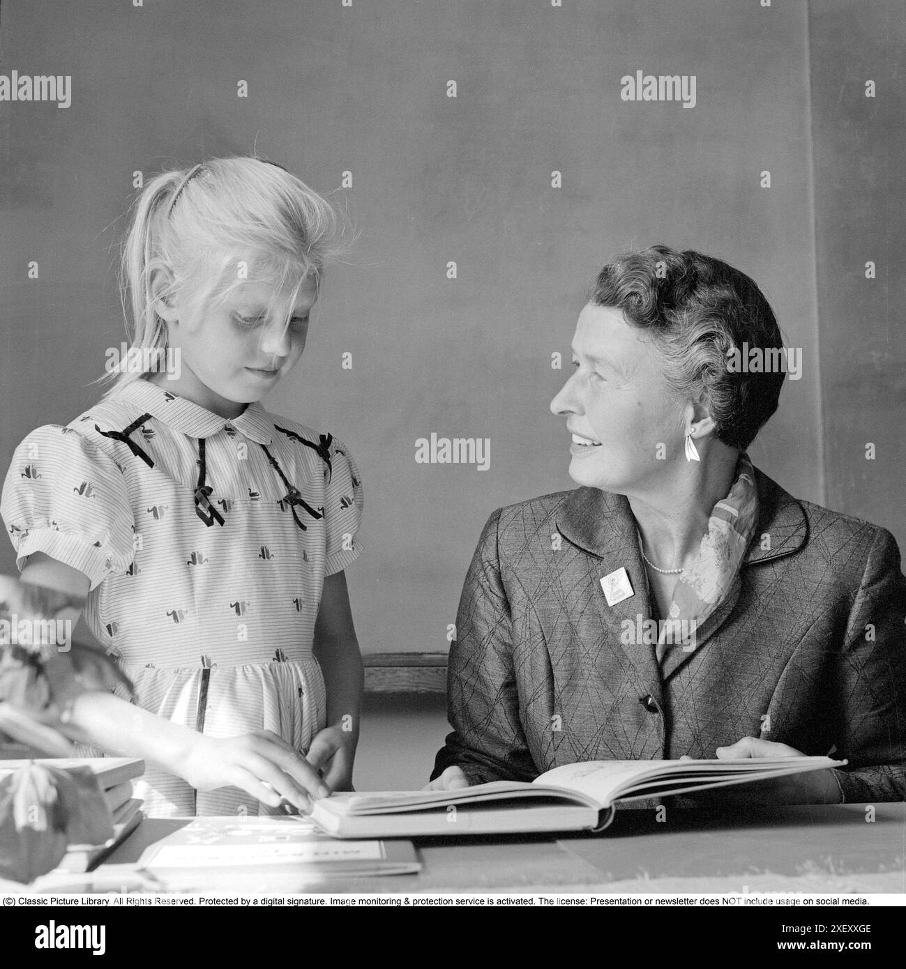 Education 50s 1950s fifties hi-res stock photography and images - Alamy