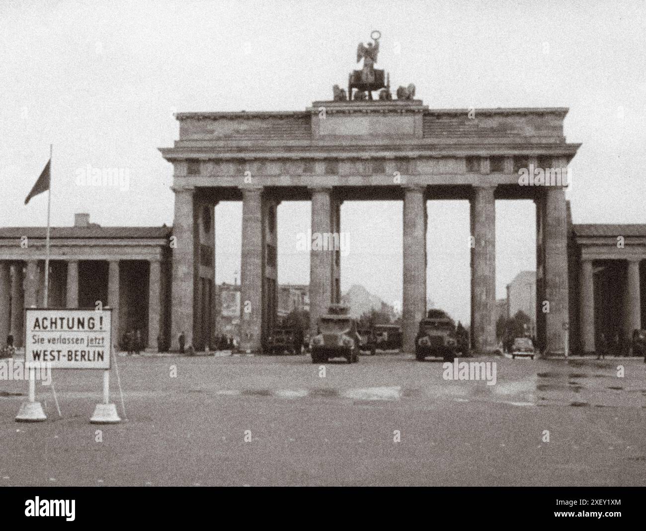 Berlin Crisis of 1961. East German patrols near the Brandenburg Gate ...