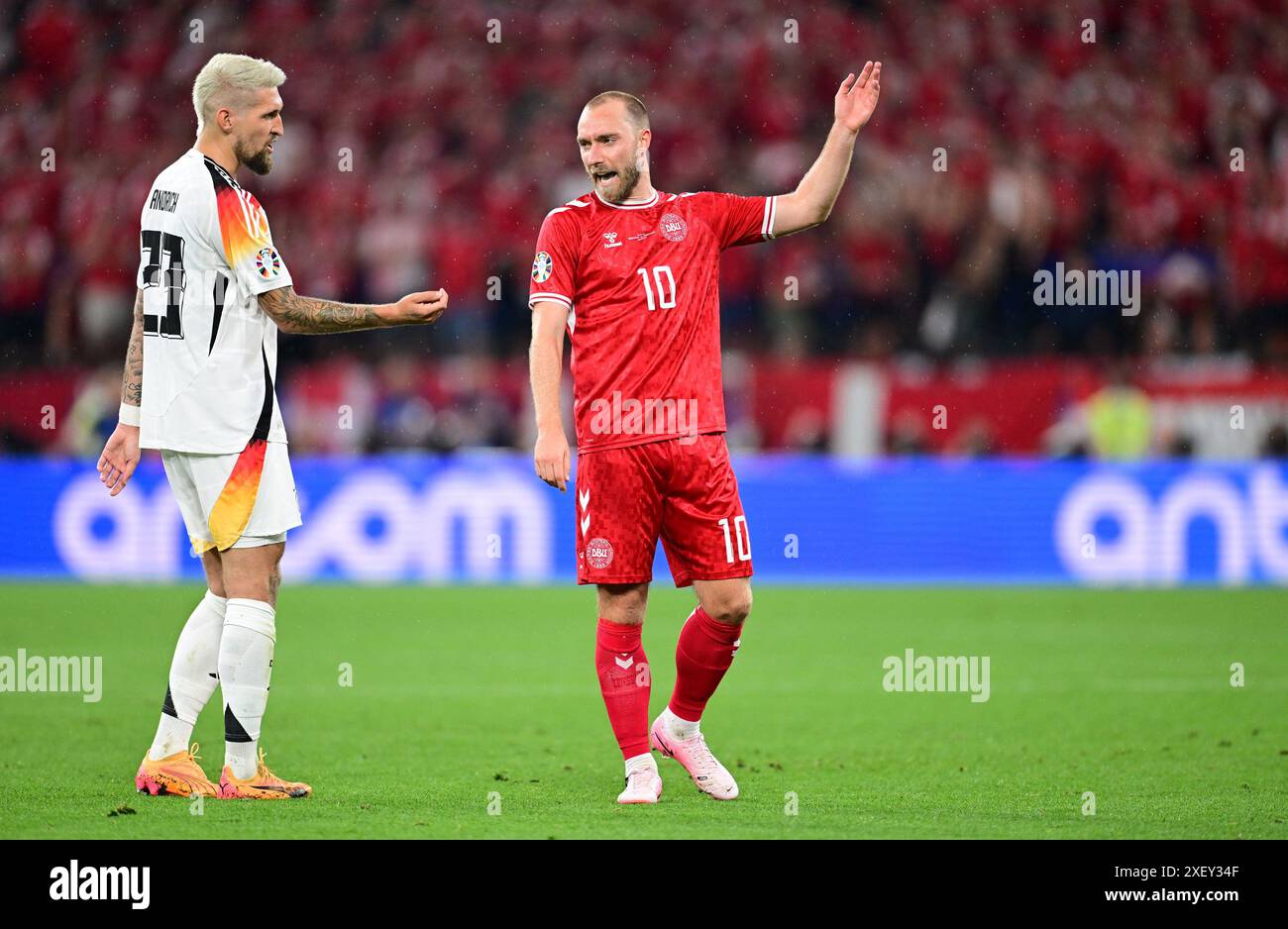 v.l. Robert Andrich (Deutschland), Christian Eriksen Dortmund, 29.06. ...
