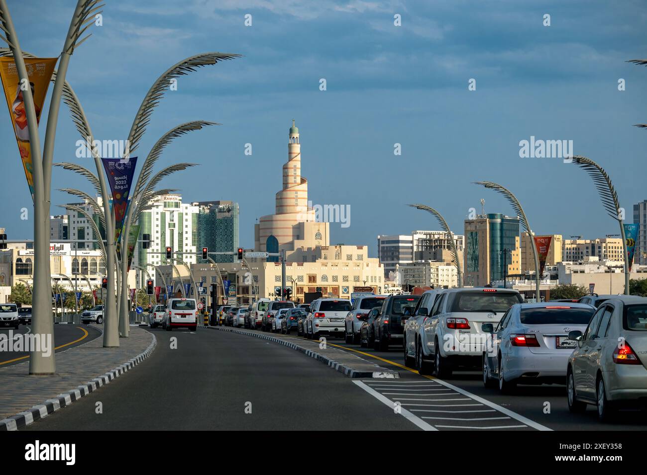 Corniche road early morning with Fanar Mosque Stock Photo - Alamy