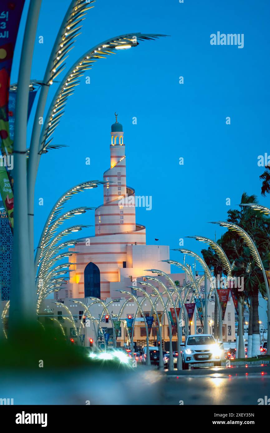 Corniche road early morning with Fanar Mosque Stock Photo - Alamy