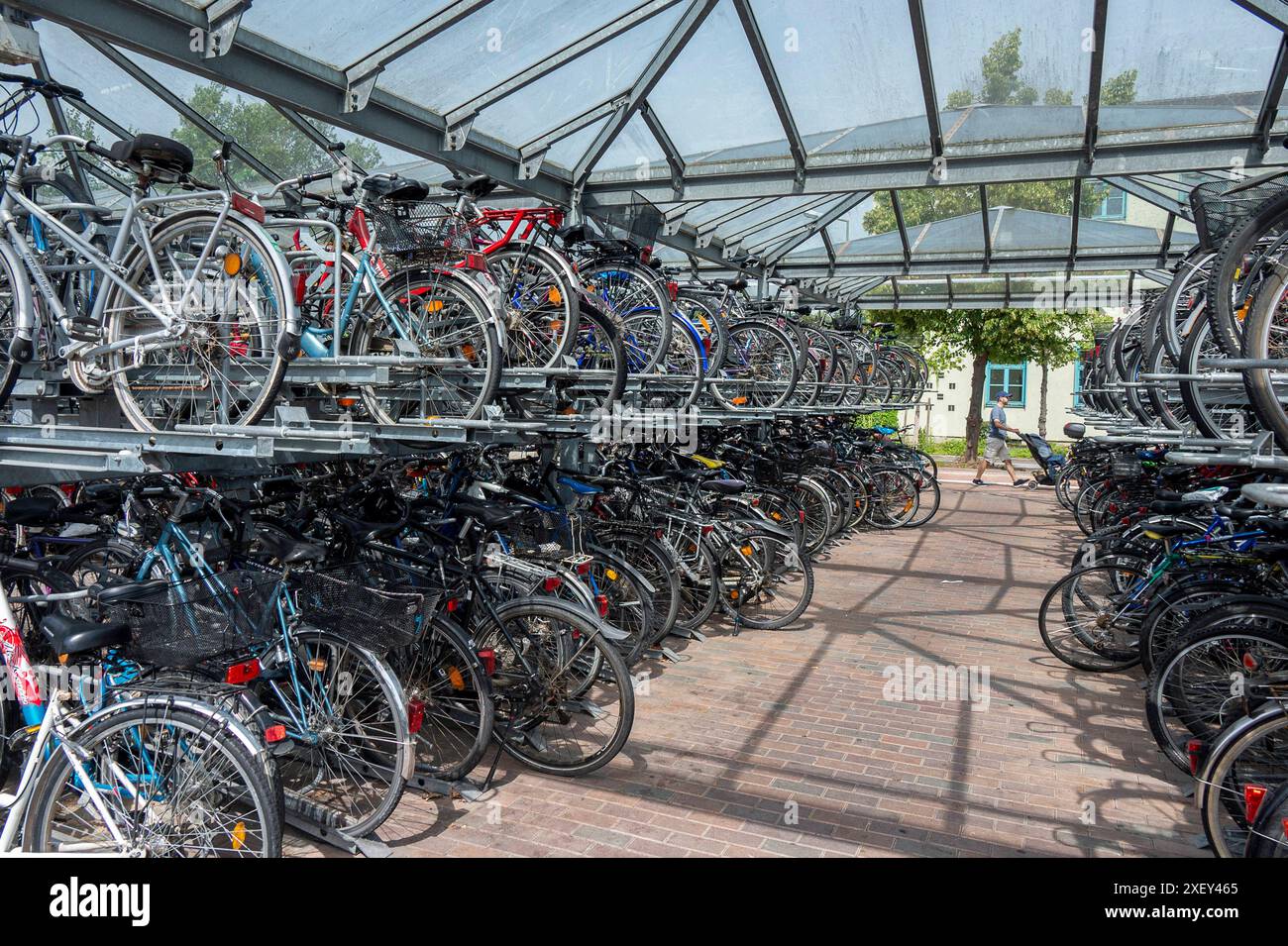 Freising soll Bahnhof der Zukunft werden, ueberdachte ...