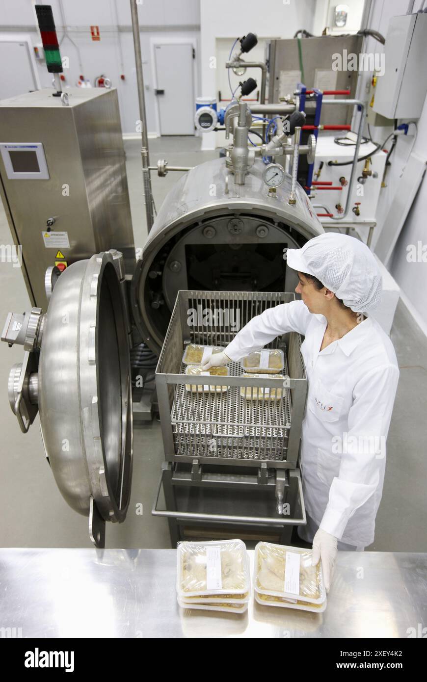 Pasteurize hi-res stock photography and images - Alamy