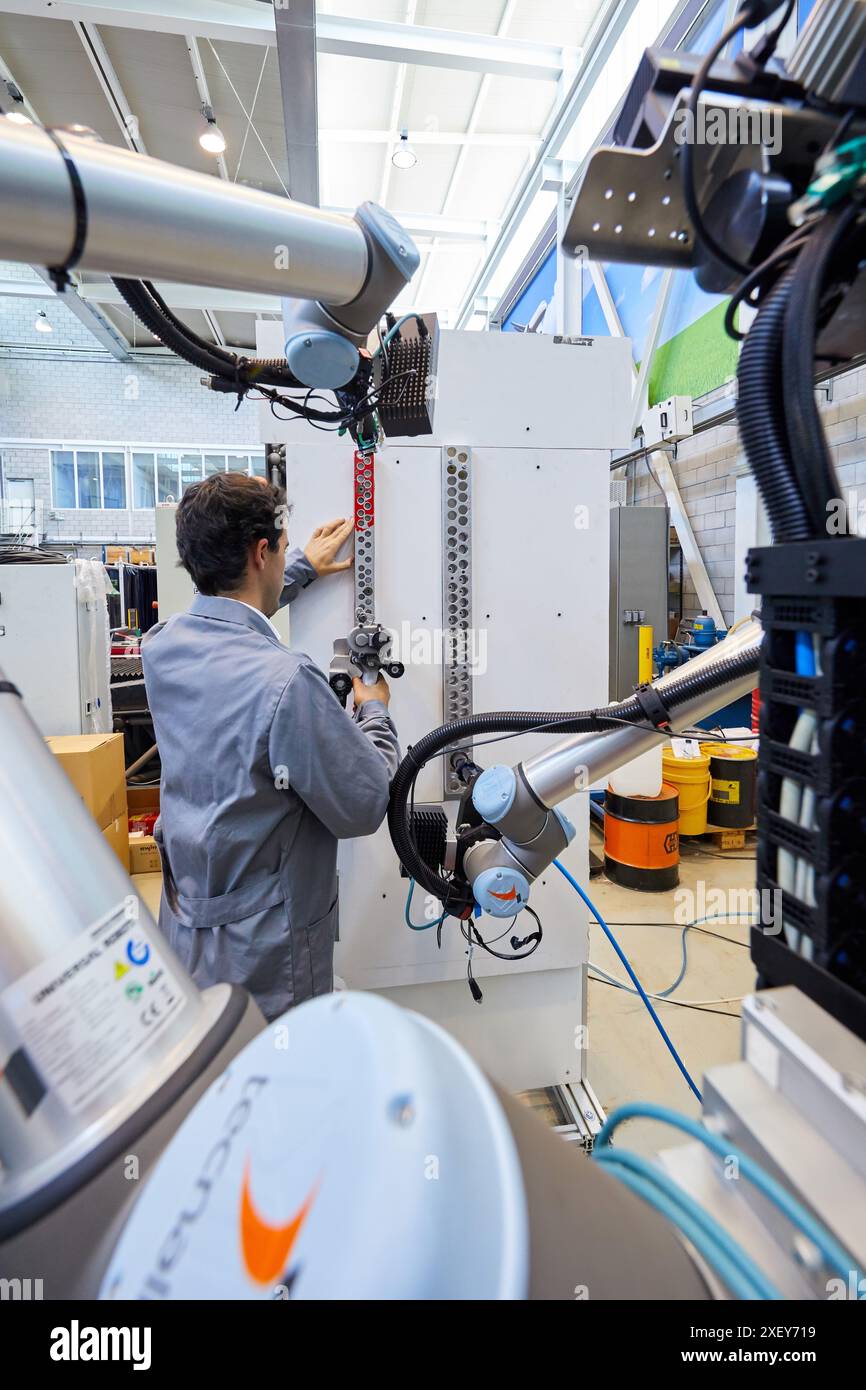 Use Of Flexible Robotics In Industrial Manufacturing Processes Mobile Robot Advanced