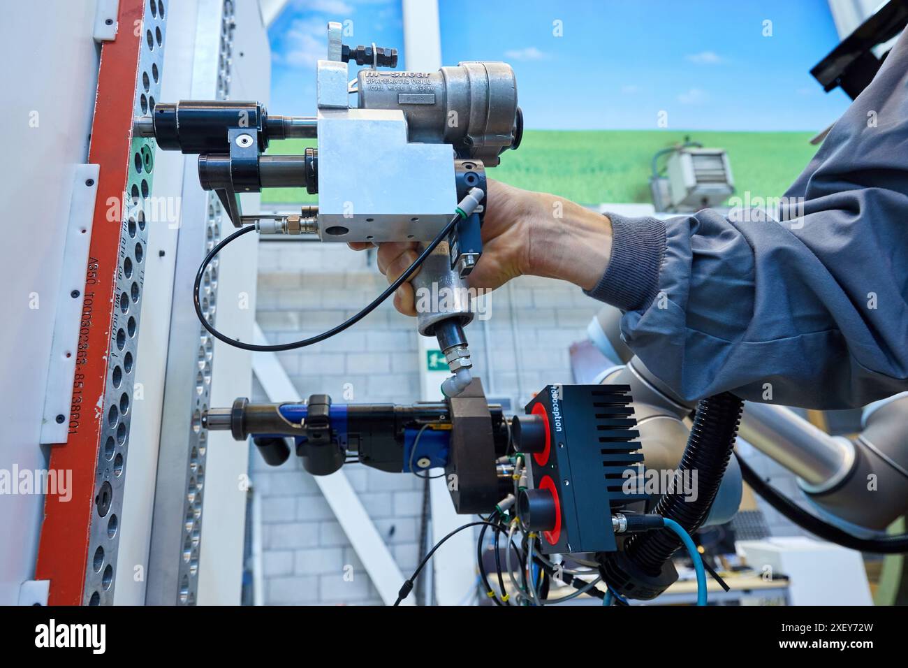 Use of flexible robotics in industrial manufacturing processes, Mobile ...