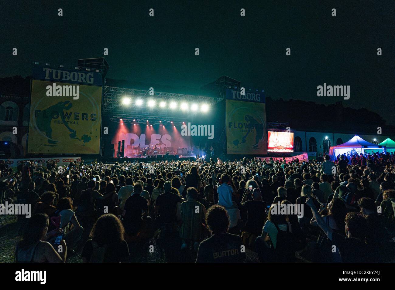 Idles music concert hi-res stock photography and images - Alamy