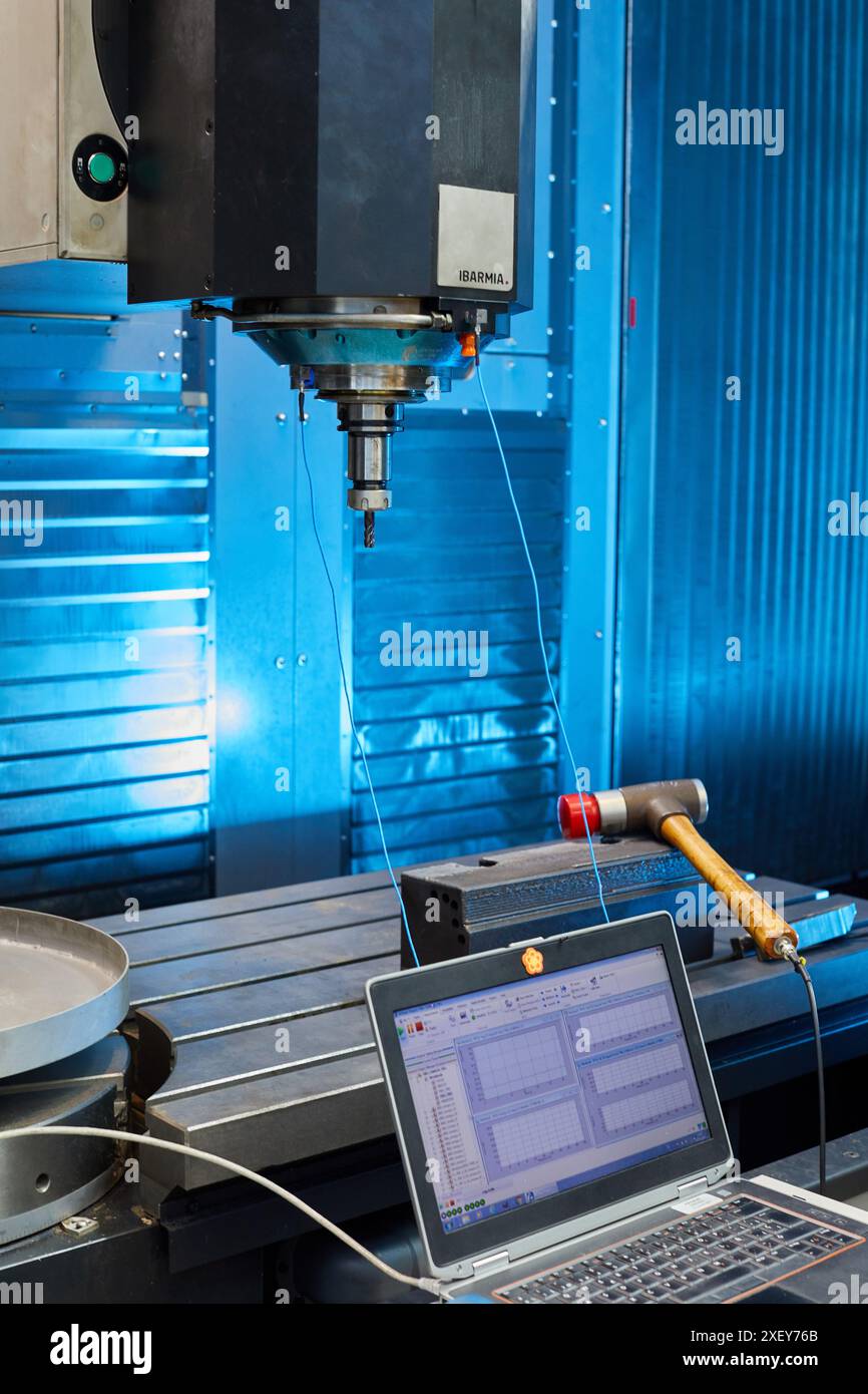 Vibrational analysis hi-res stock photography and images - Alamy