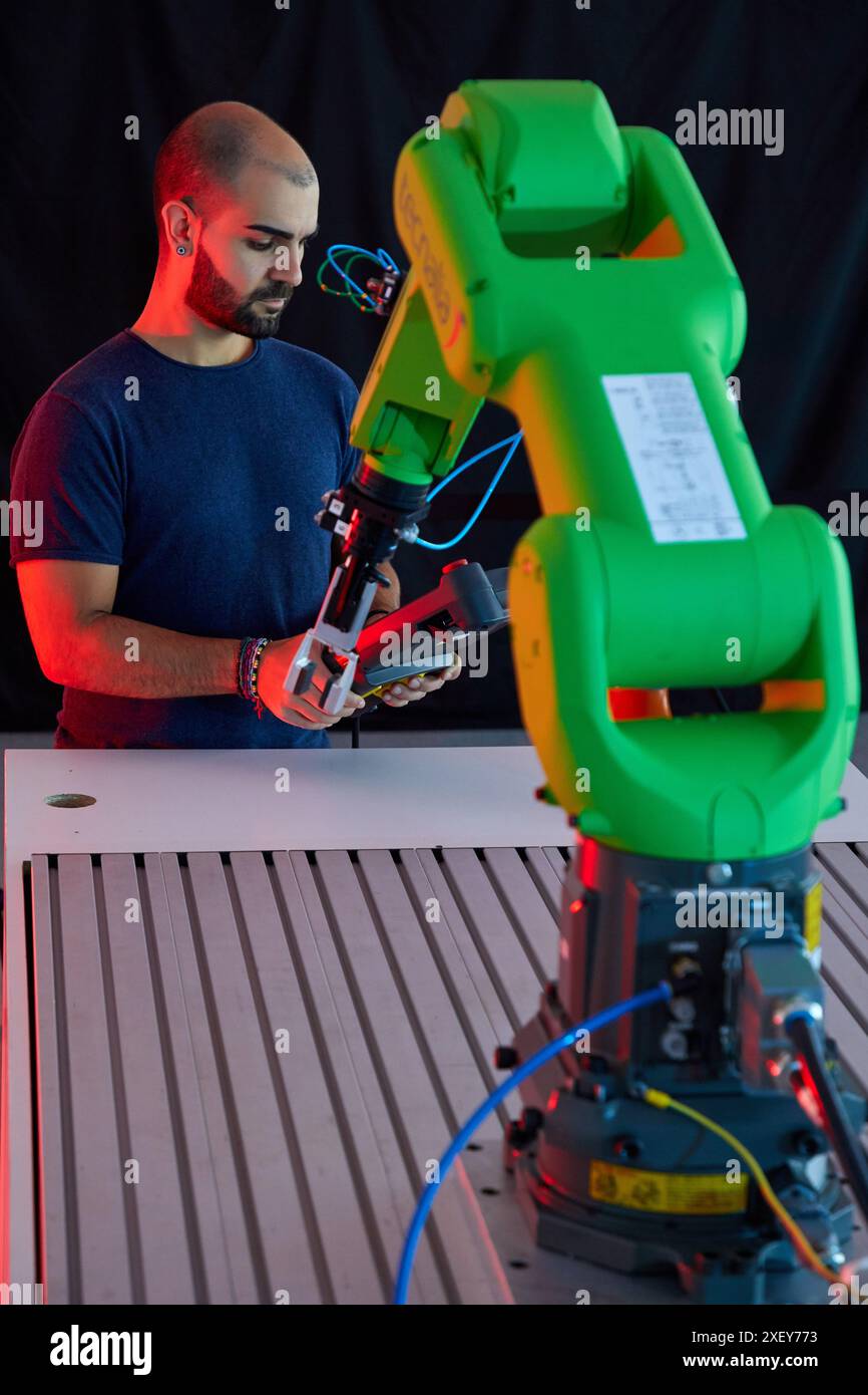 Robotics development in industry, Robot, Advanced manufacturing Unit ...