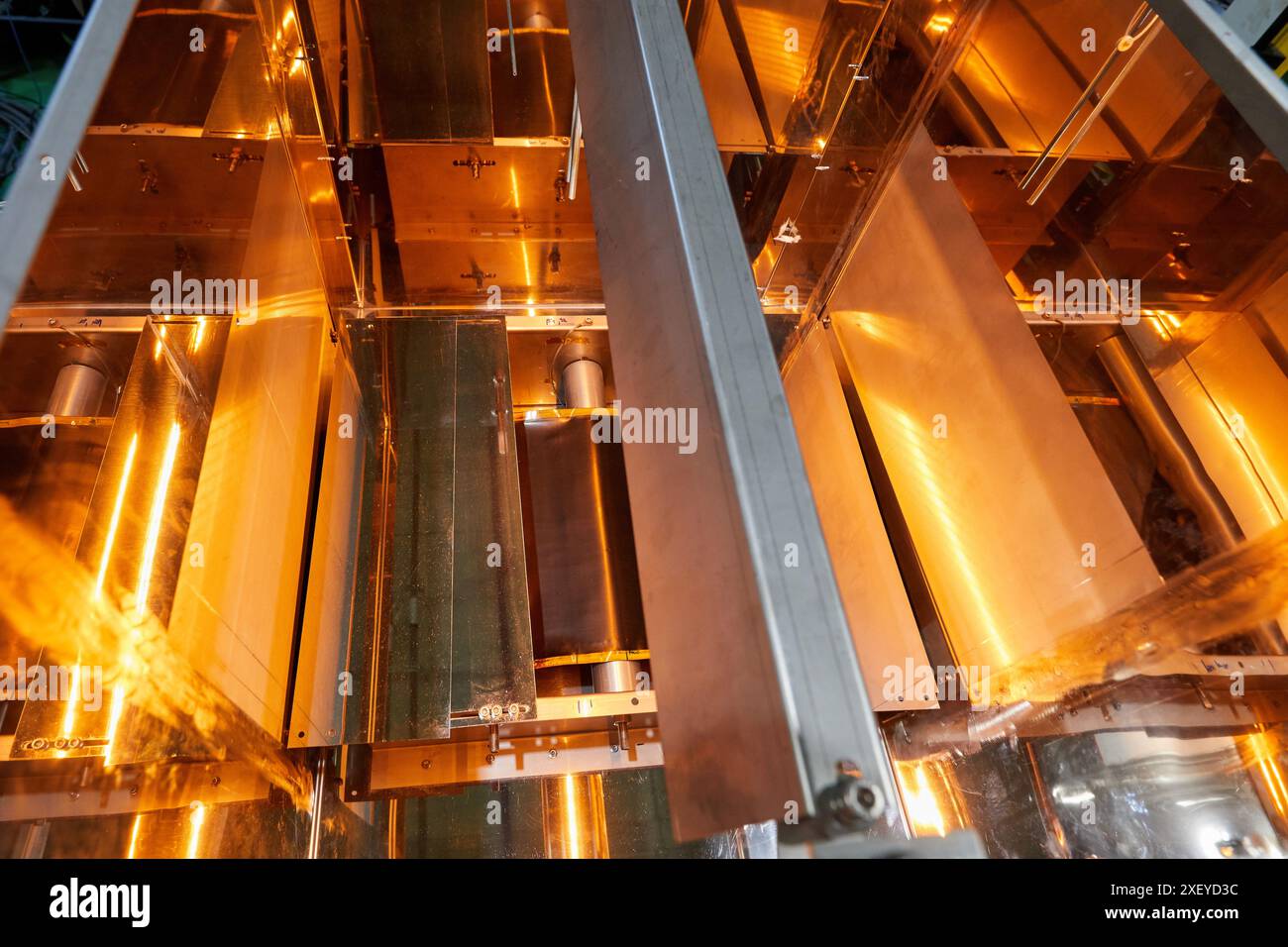 Buckypapers continuous manufacturing plant hi-res stock photography and ...