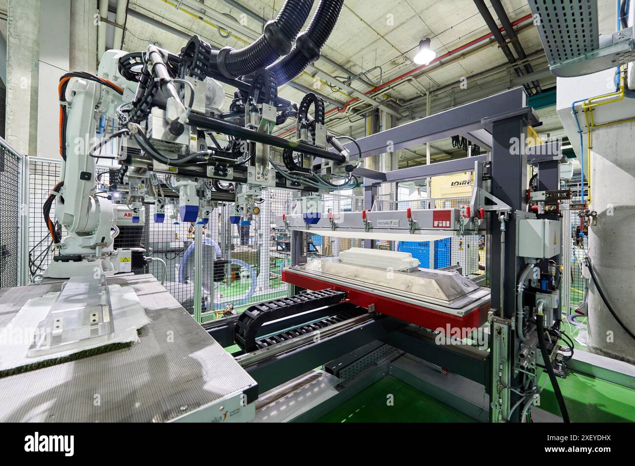 LowFlip cell, cell of automatic manufacturing of components in ...