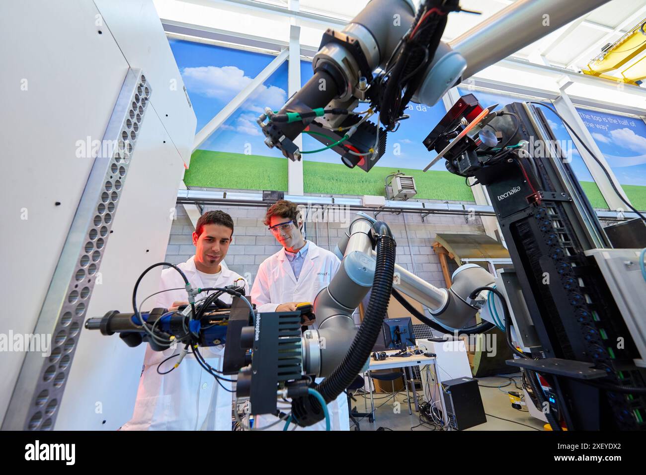 Use of flexible robotics in industrial manufacturing processes, Mobile ...