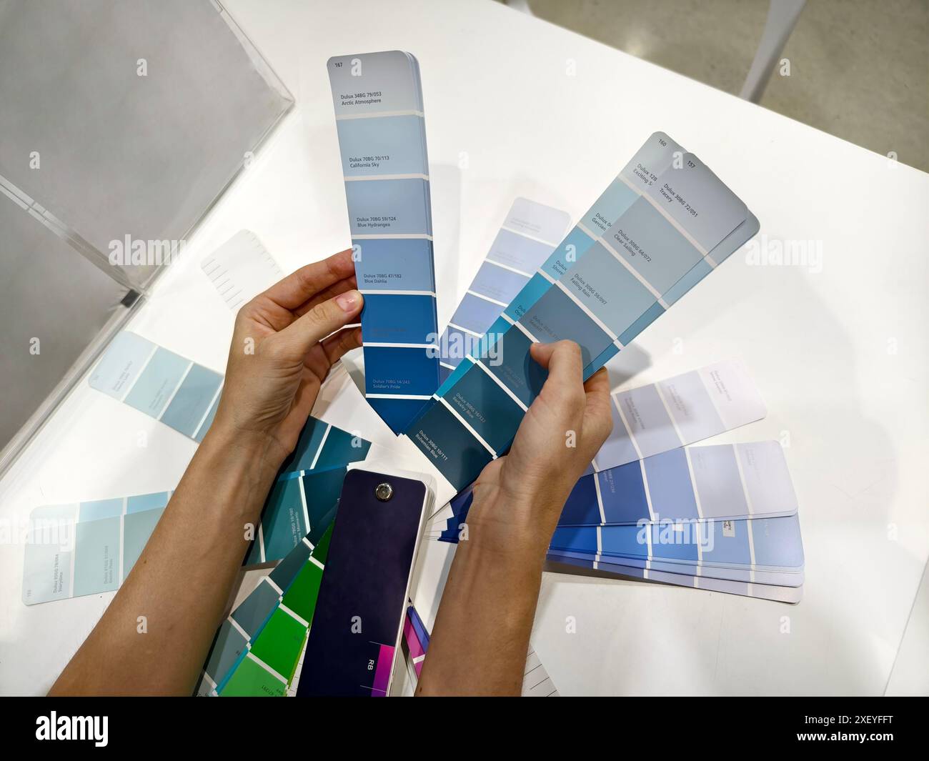 Different shades of paints hi-res stock photography and images - Alamy
