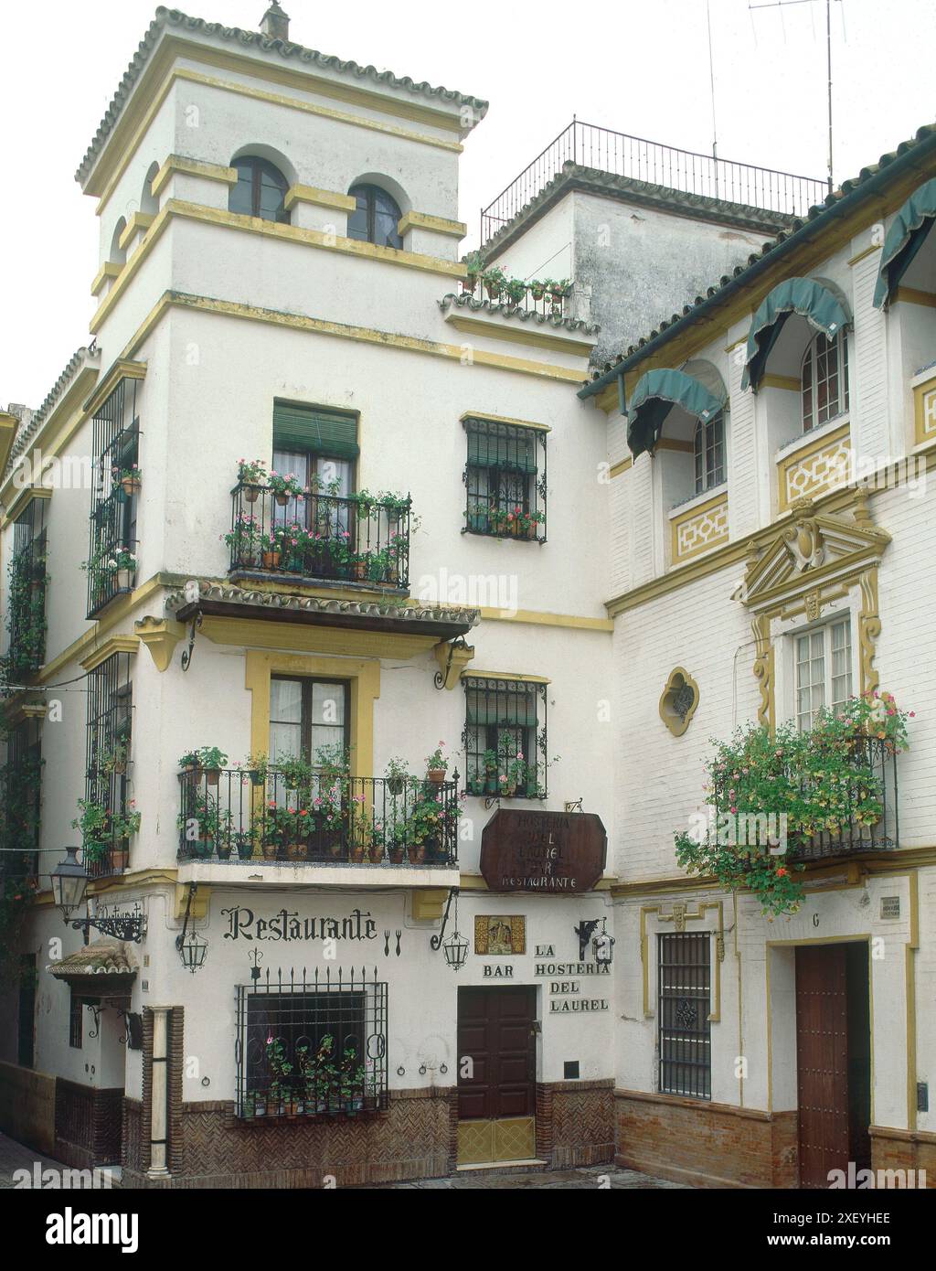 Restaurante tipico de sevilla hi-res stock photography and images - Alamy