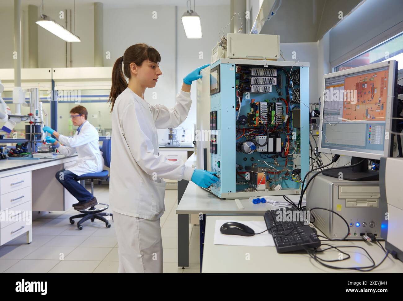 Micro GC. Microactivity. Automatic and computerized laboratory reactor ...