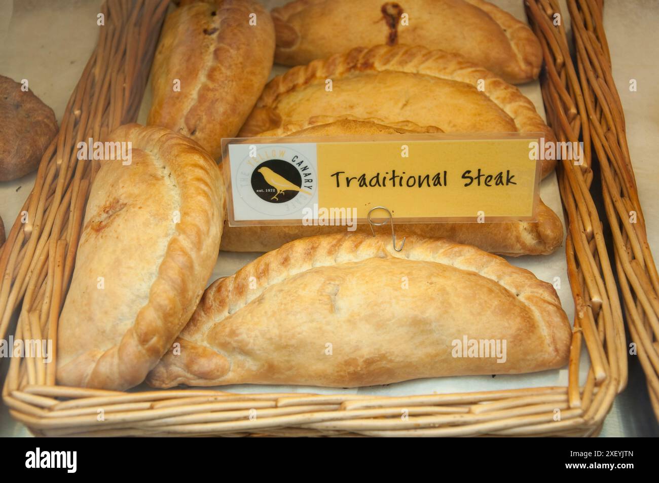 Cornish traditional pasties hi-res stock photography and images - Alamy