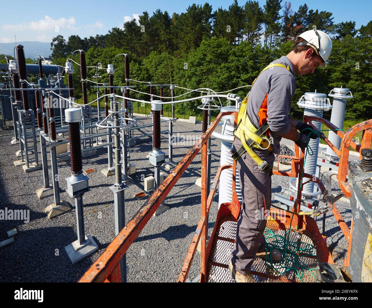 Underground electrical substation hi-res stock photography and images ...