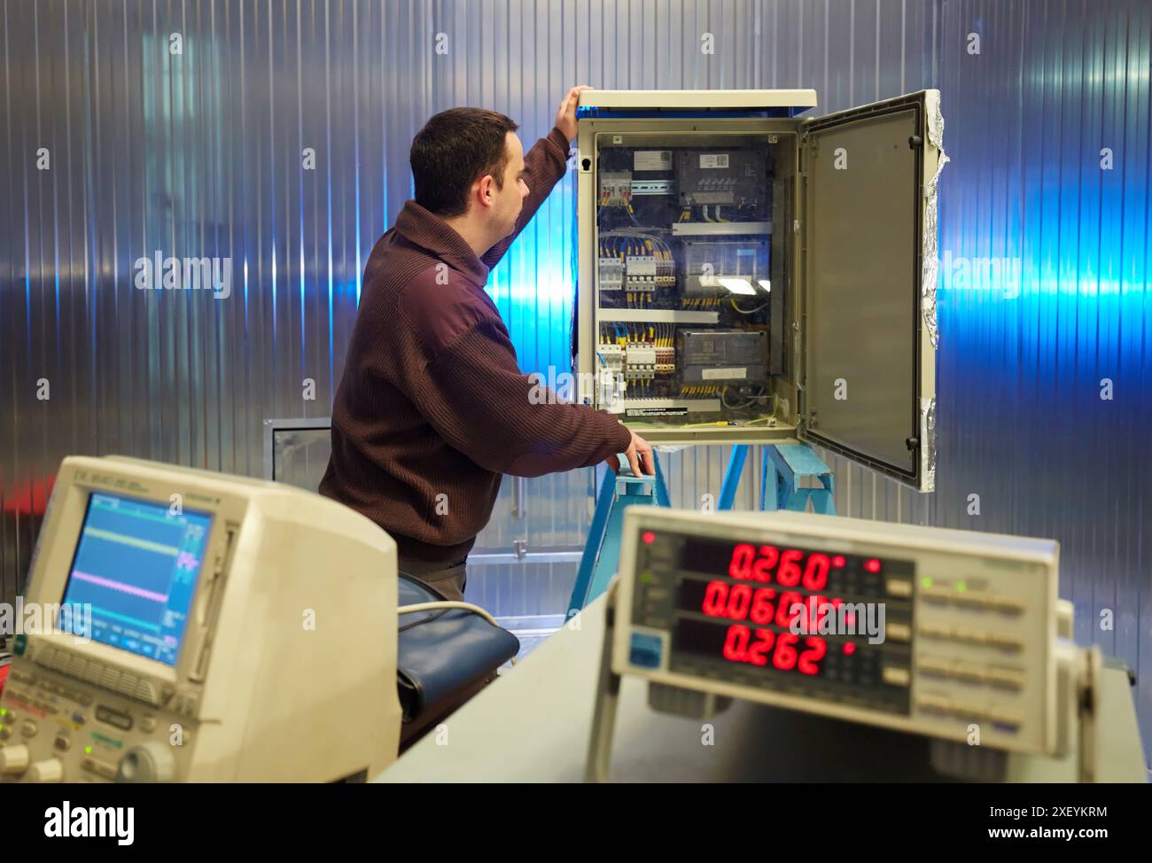 Test climate at high and low temperatures. Climate Chamber. Artificial ...