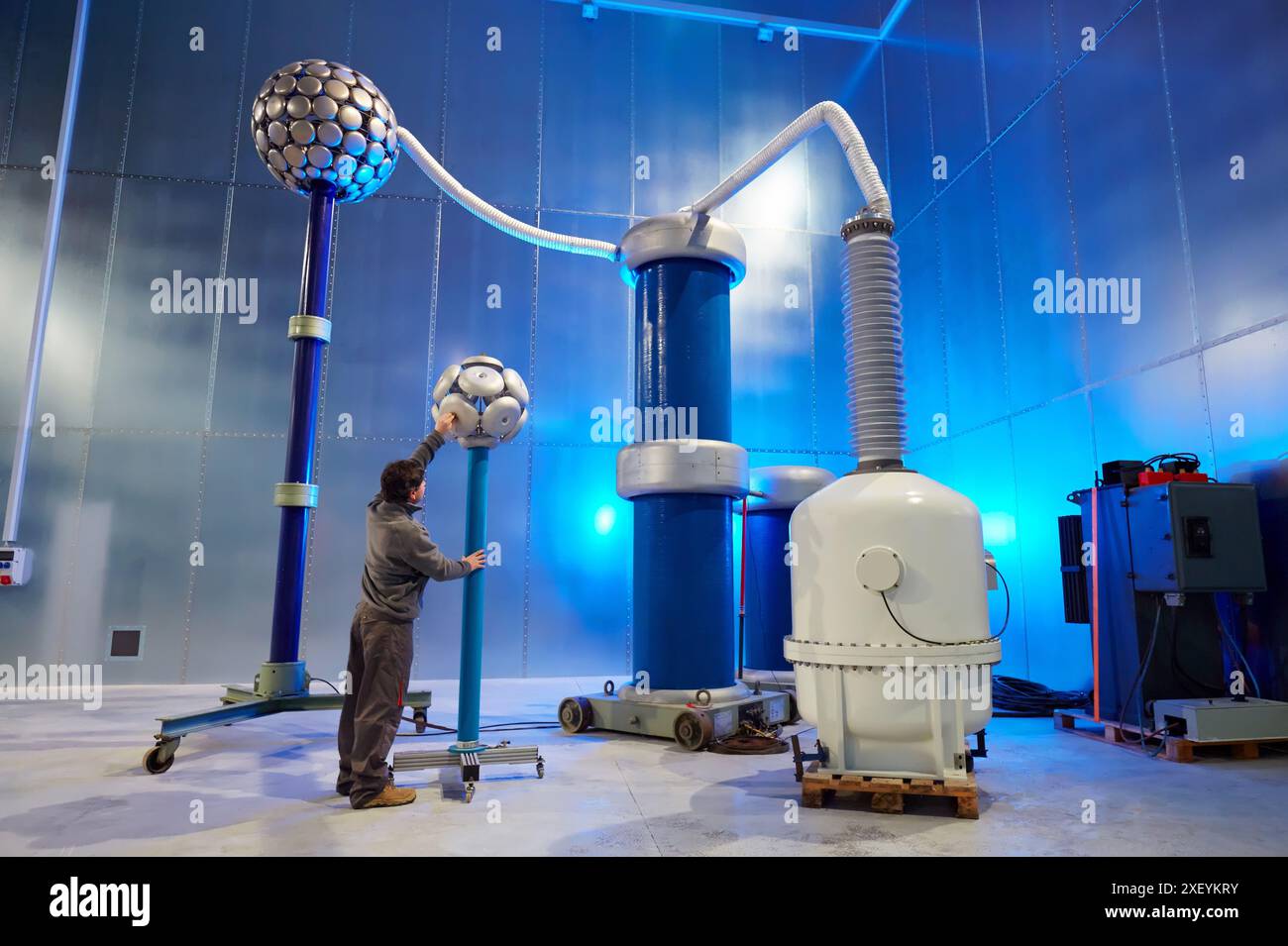 Faraday cage. HIGH VOLTAGE LABORATORY. Test bench to conduct dielectric ...