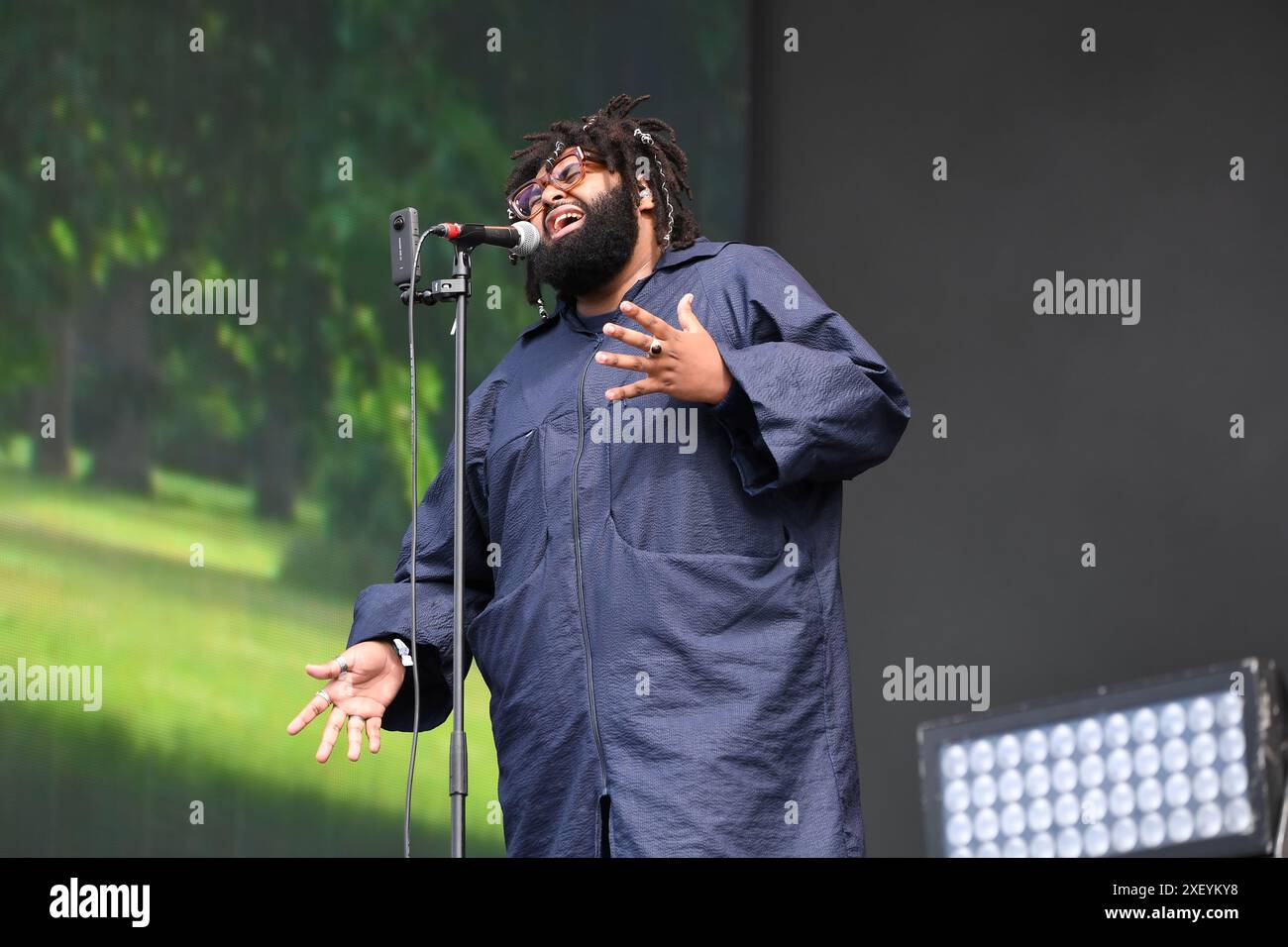 LONDON, ENGLAND - JUNE 29: Elmiene performing at British Summertime ...