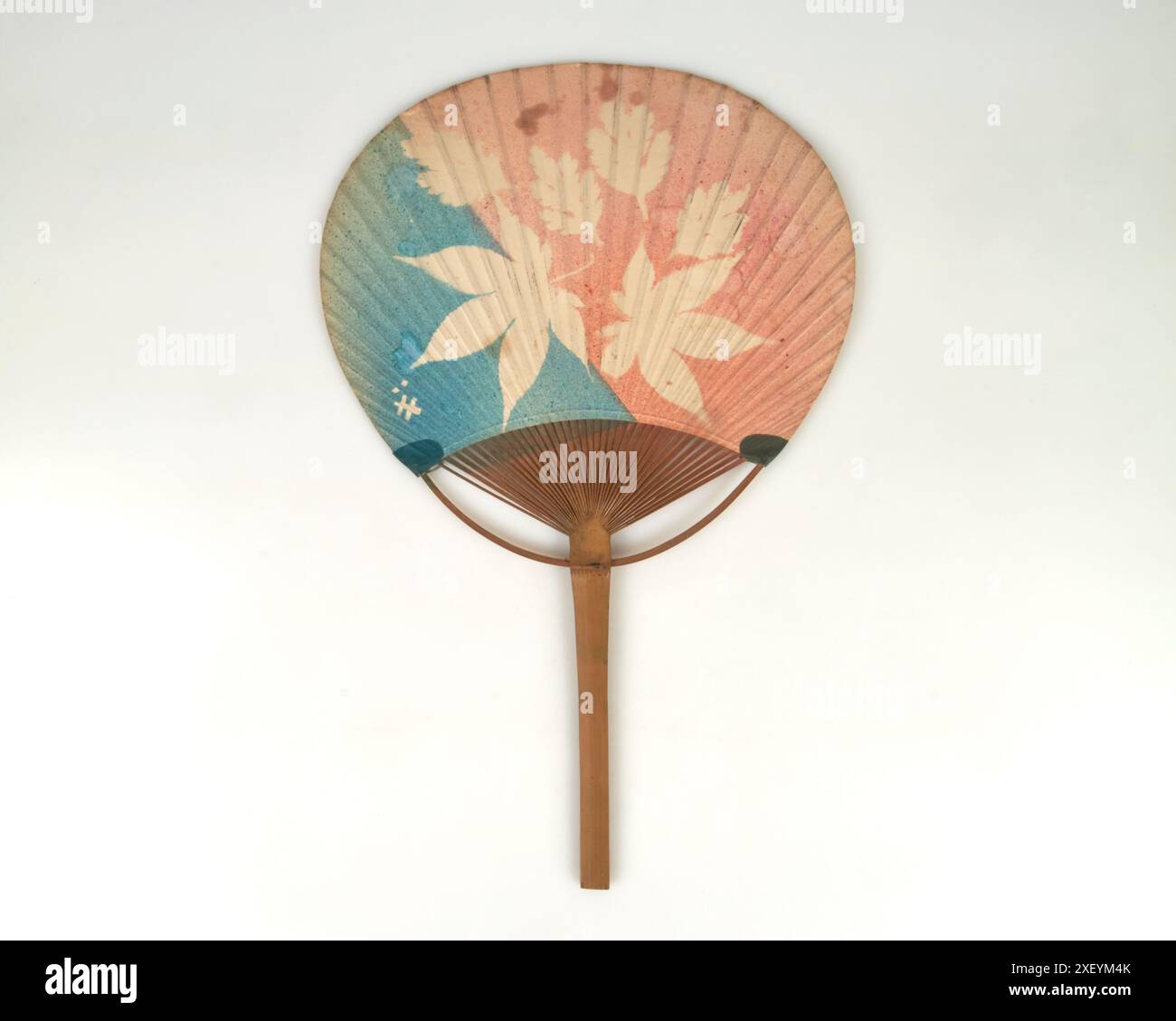 Uchiwa fan hi-res stock photography and images - Alamy