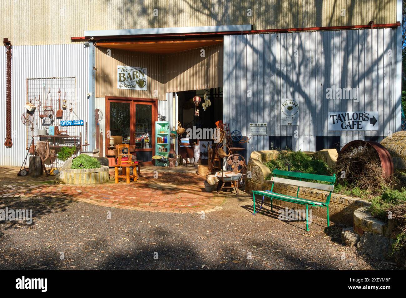 Op taylors hi-res stock photography and images - Alamy