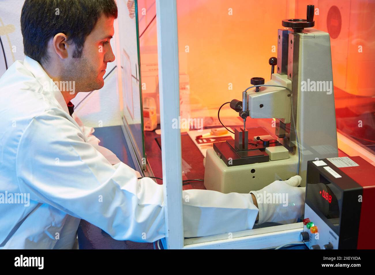 Electronic comparator dual probe. Calibrations service. Dimensional ...