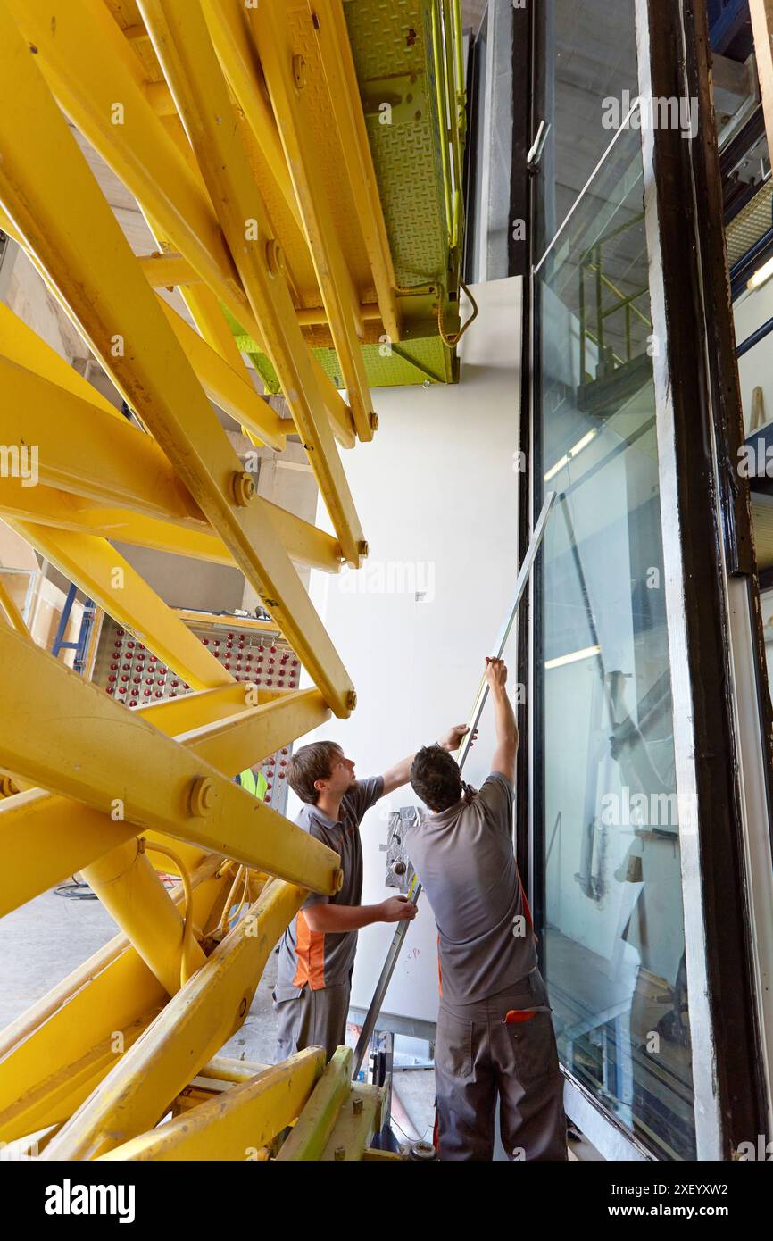 Mechanical Testing of building facades. Curtain walls. Architectural ...