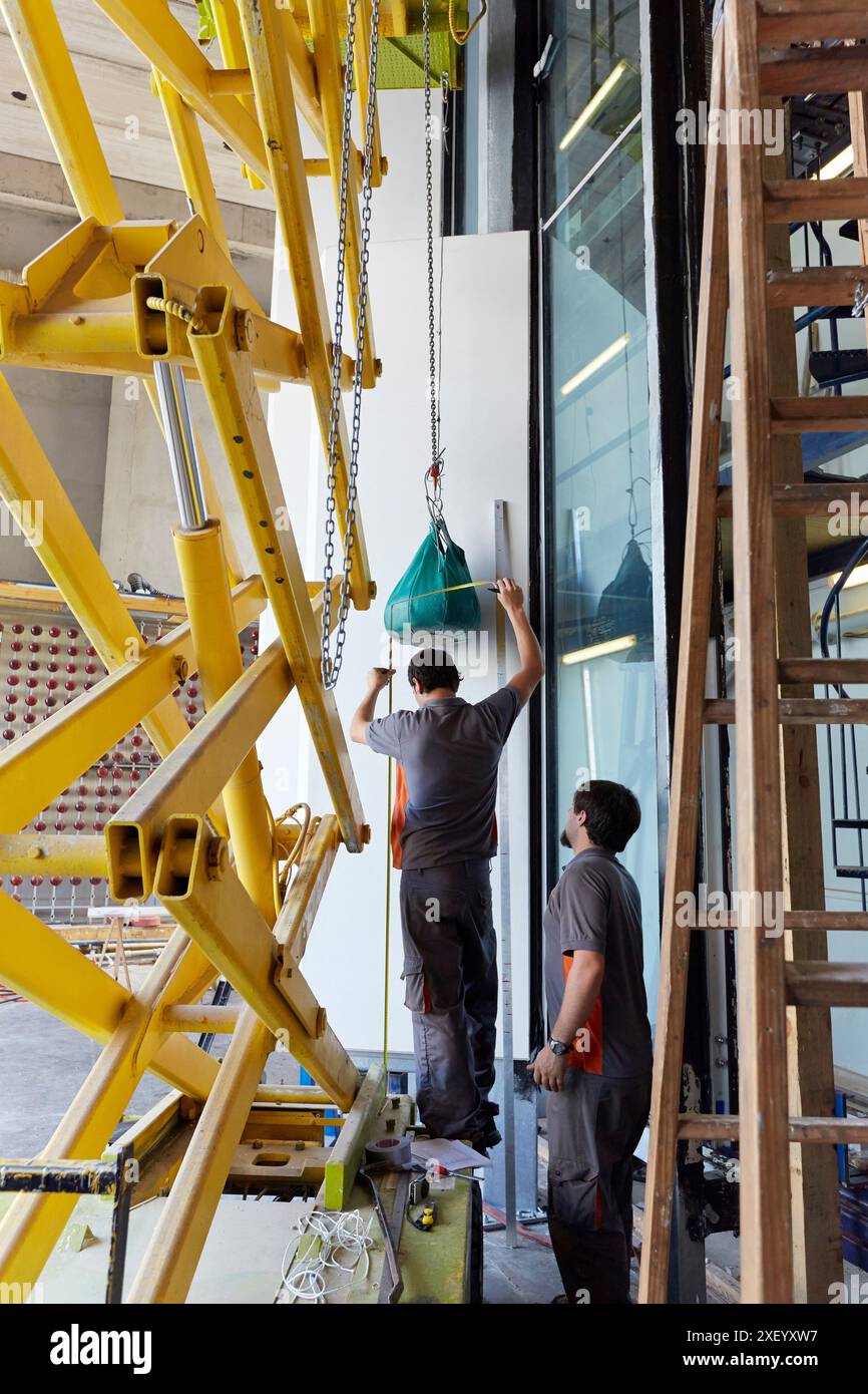 Mechanical Testing of building facades. Curtain walls. Architectural ...