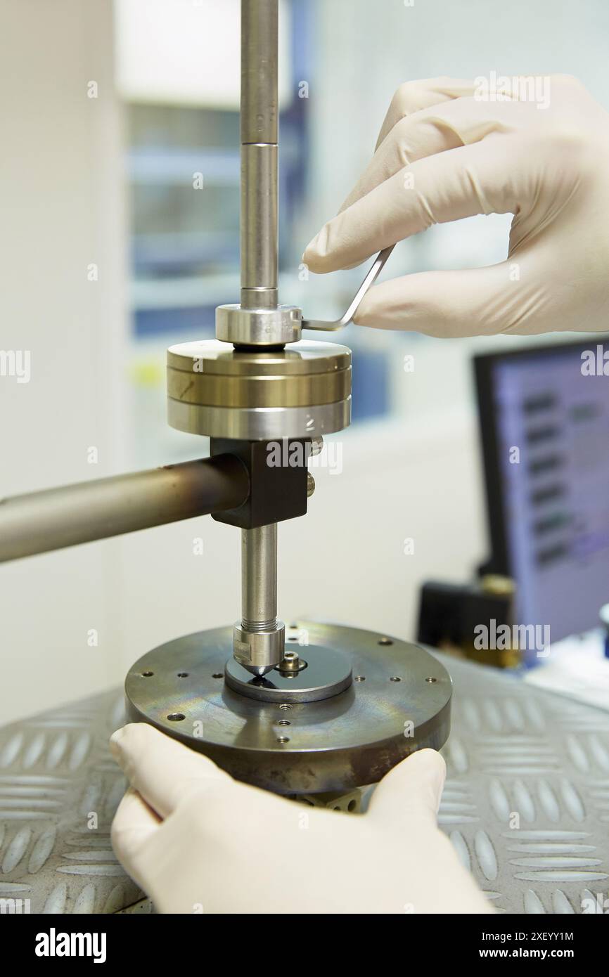 Tribotester hi-res stock photography and images - Alamy