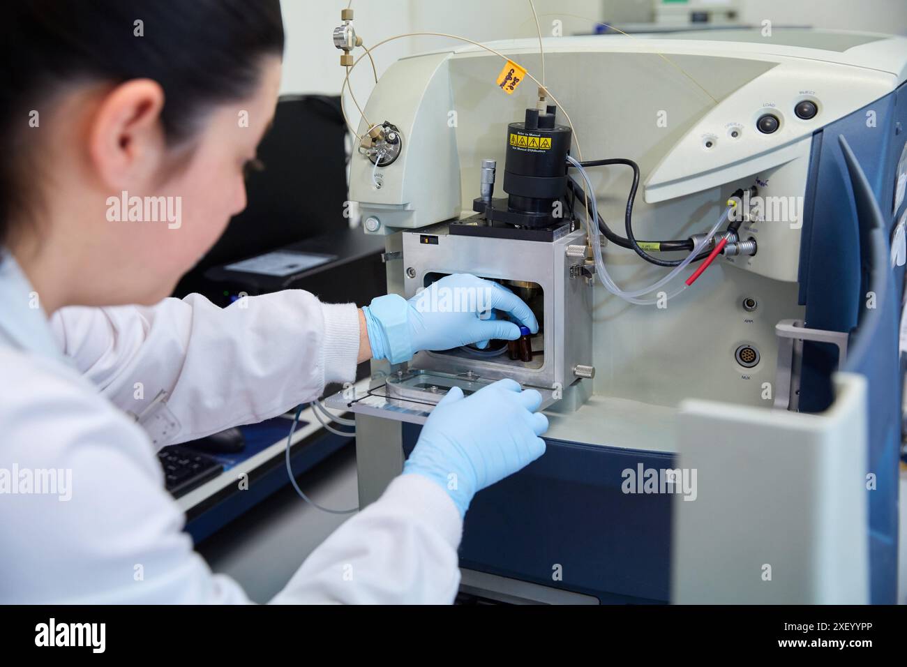 UHPLC, HPLC (UV/VIS and Fluorescence) and HPLC-MS Chromatographs ...