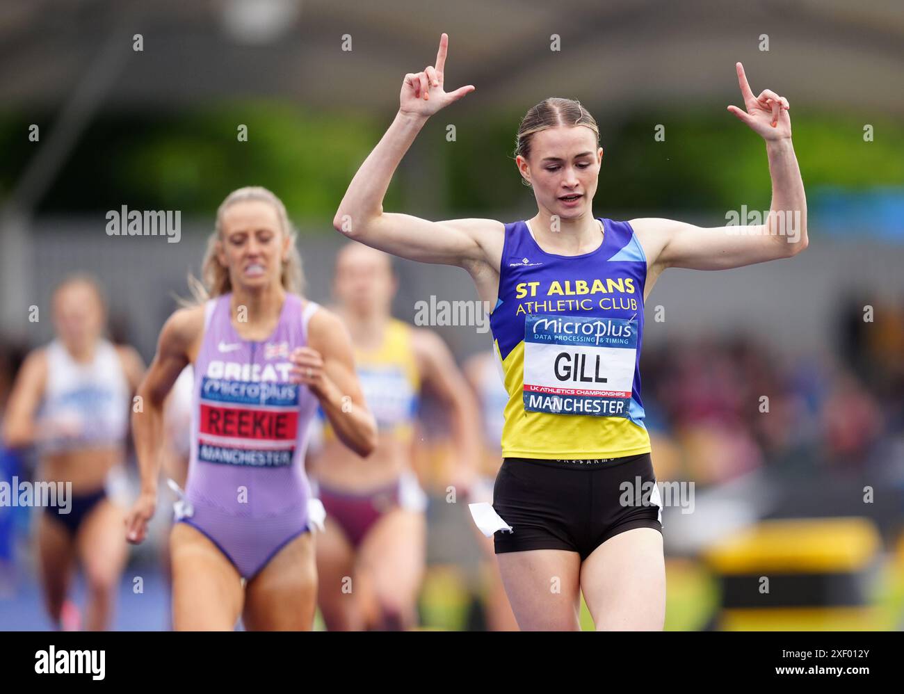 Phoebe Gill celebrates winning the Women's 800m Final during day two of ...