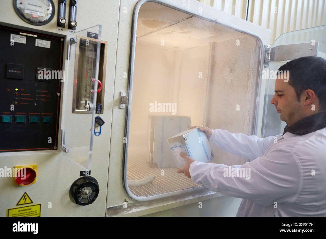 Degree of protection test. Dust chamber. Artificial aging test ...