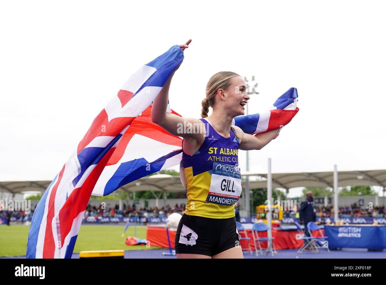 Phoebe Gill celebrates winning the Women's 800m Final during day two of ...