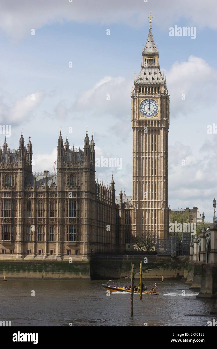 Majestic big ben clock tower hi-res stock photography and images - Alamy
