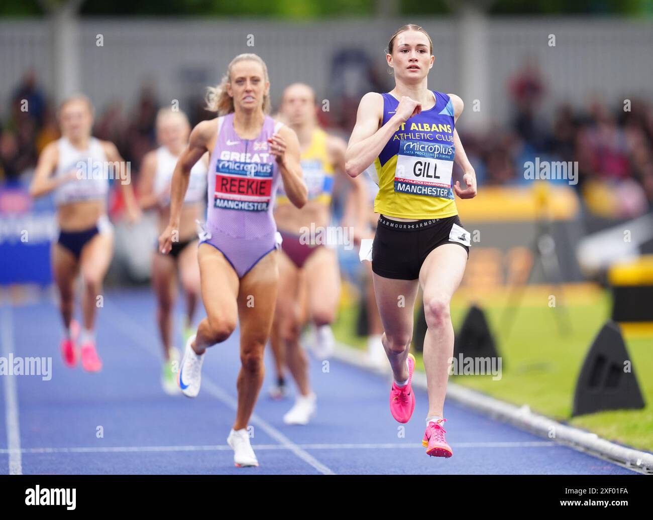 Phoebe Gill (right) wins the Women's 800m Final during day two of the ...