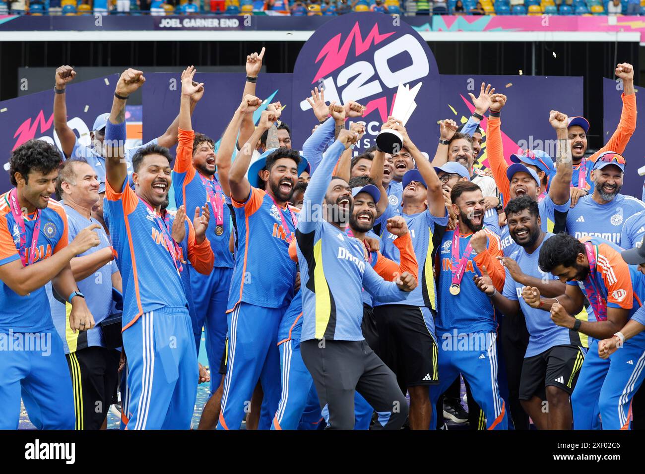 India players hold the trophy after winning the 2024 ICC Men's T20 ...