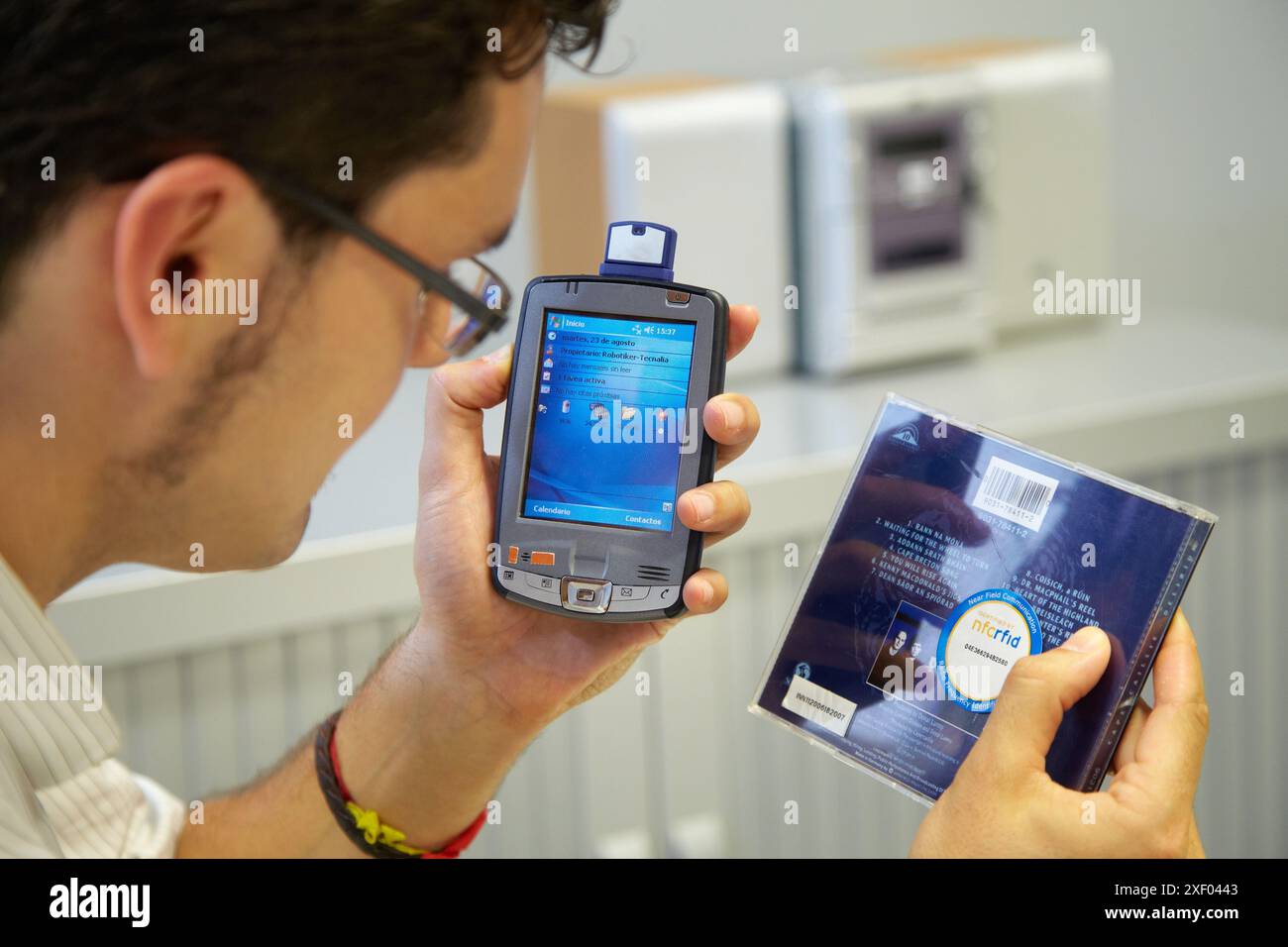 Electronic music bars hi-res stock photography and images - Alamy