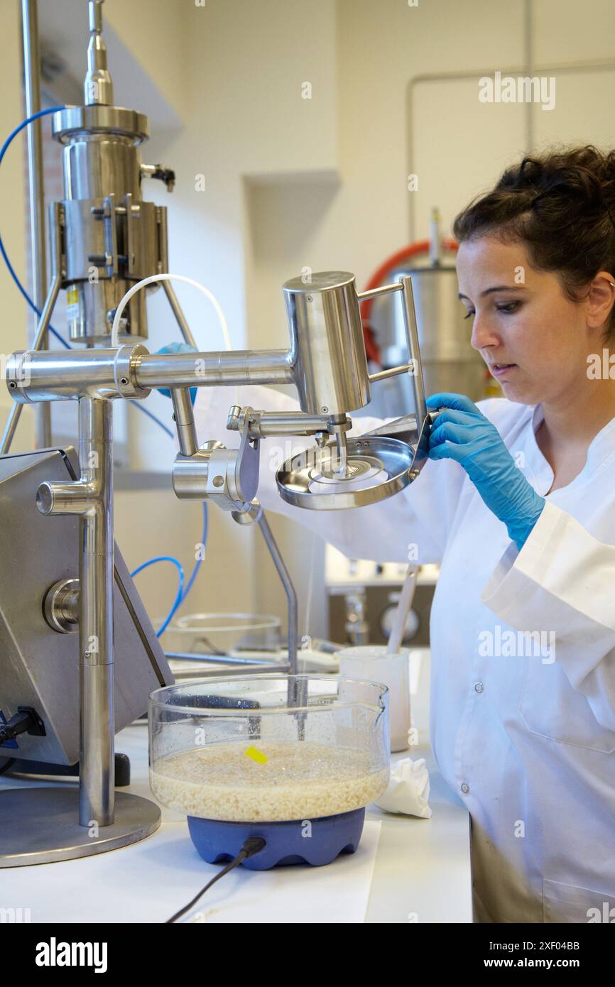 There are several techniques available to microcapsules obtention A new and simple technology ...