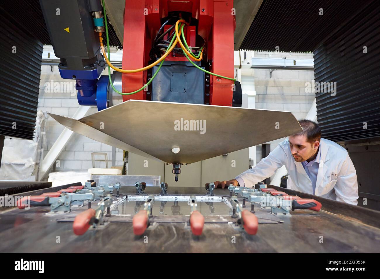 ATOM machine Forming thermally assisted incremental sheet to perform ...