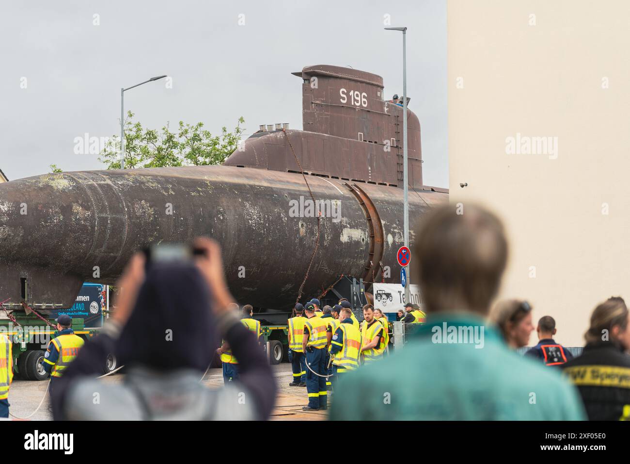 Speyer, Germany. 30th June, 2024. People watching a 90-metre-long ...