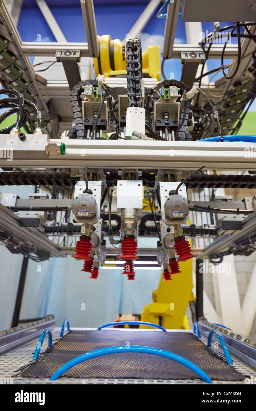 Tecnacomp Robotic cell manufacturing composite preforms Dry fiber ...