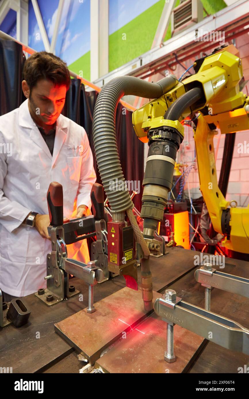 Shipweld Monitoring the joint geometry for adaptive control of welding parameters Industry ...