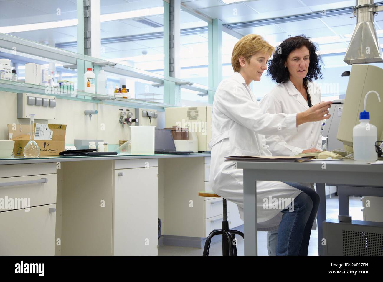 Graphite furnace, Measurement of metals in water samples, plant and ...